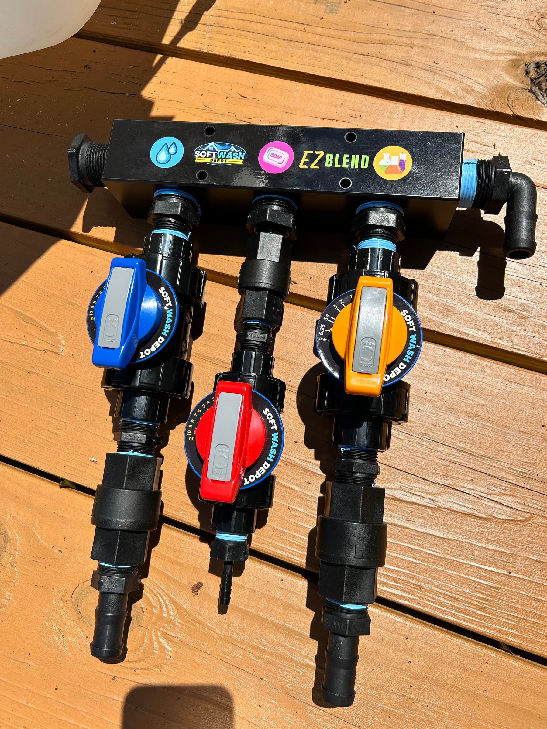 SWD EZ Blend Precision Flow Soft Wash Mixing Proportioner